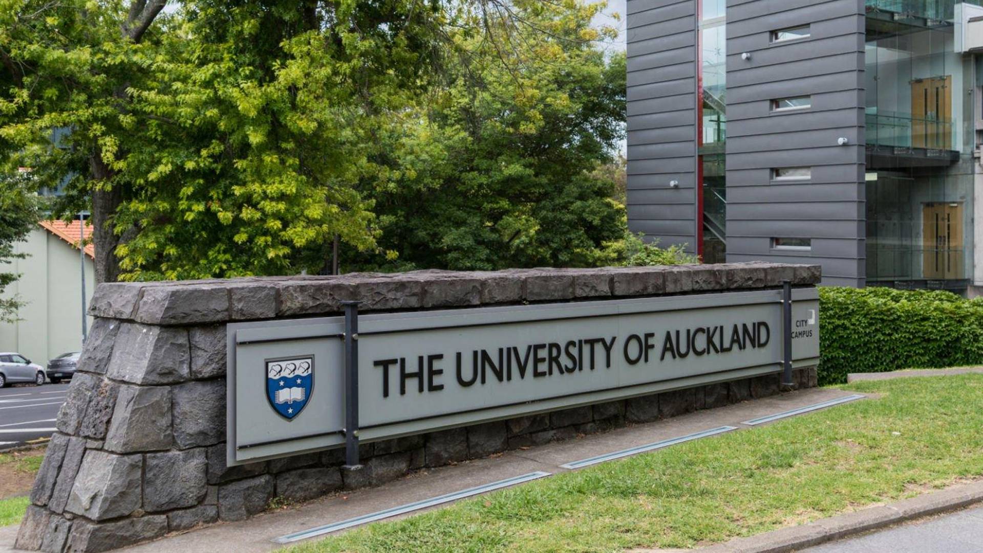 NZ’s largest university plots a proactive path for migrating to ...